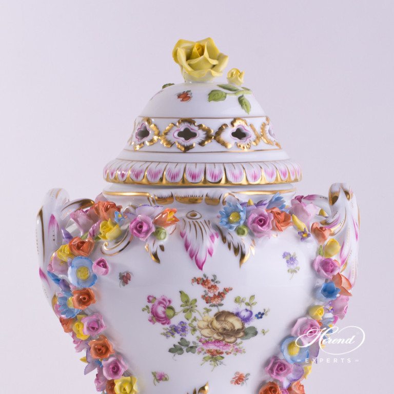 Vase w. Rose Garland - Bouquet of Herend - Herend Experts