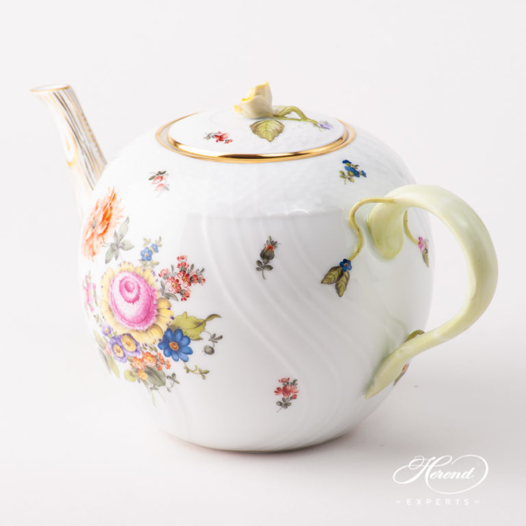 Teapot w. Rose Knob - Large - Bouquet of Herend - Herend Experts