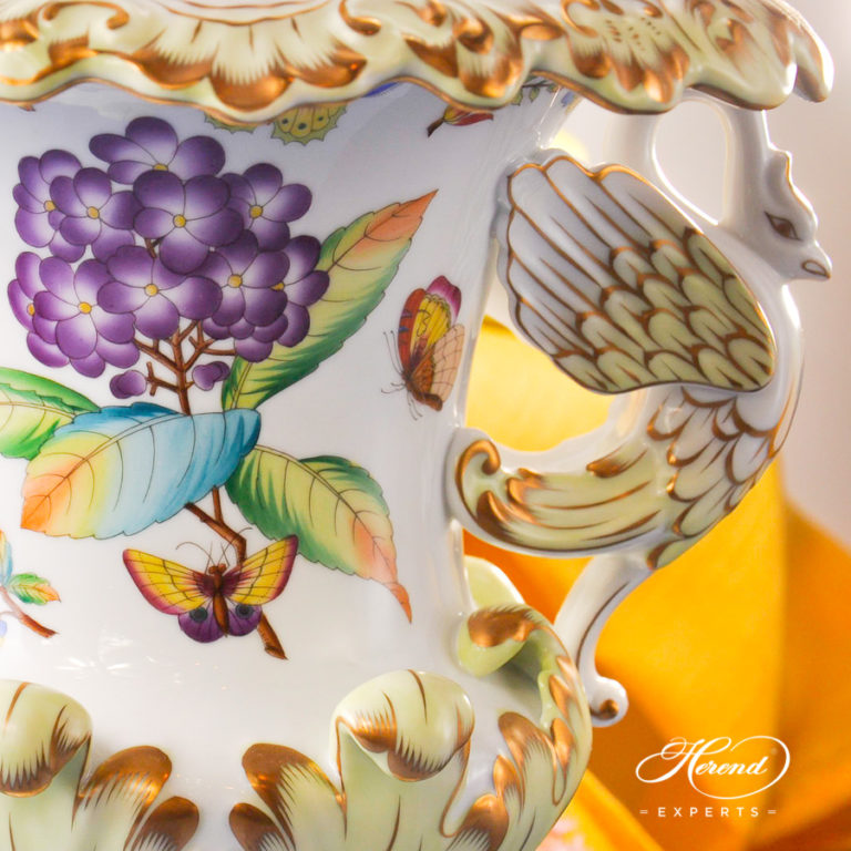 Fancy Vase w. Dragon Handles - Old Queen Victoria - Herend Experts